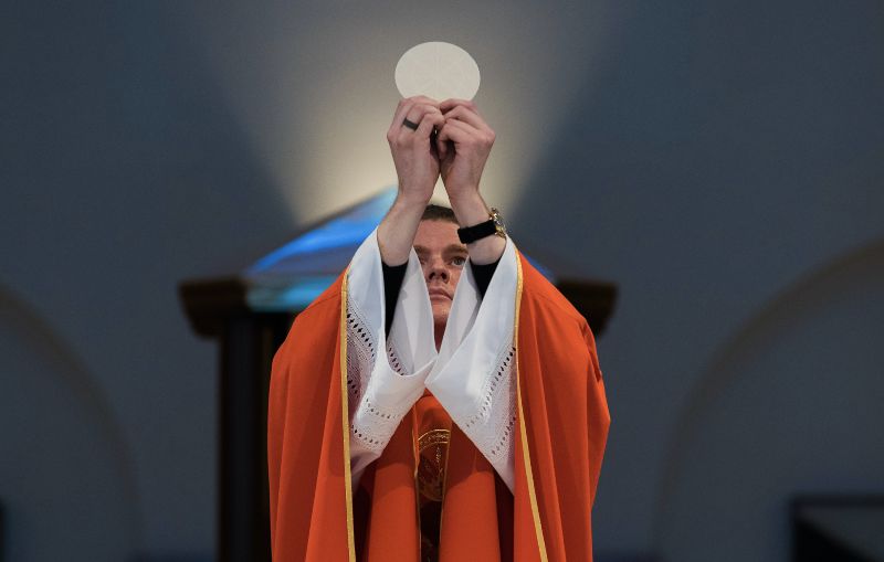 Why Adore the Eucharist? - FOCUS Equip